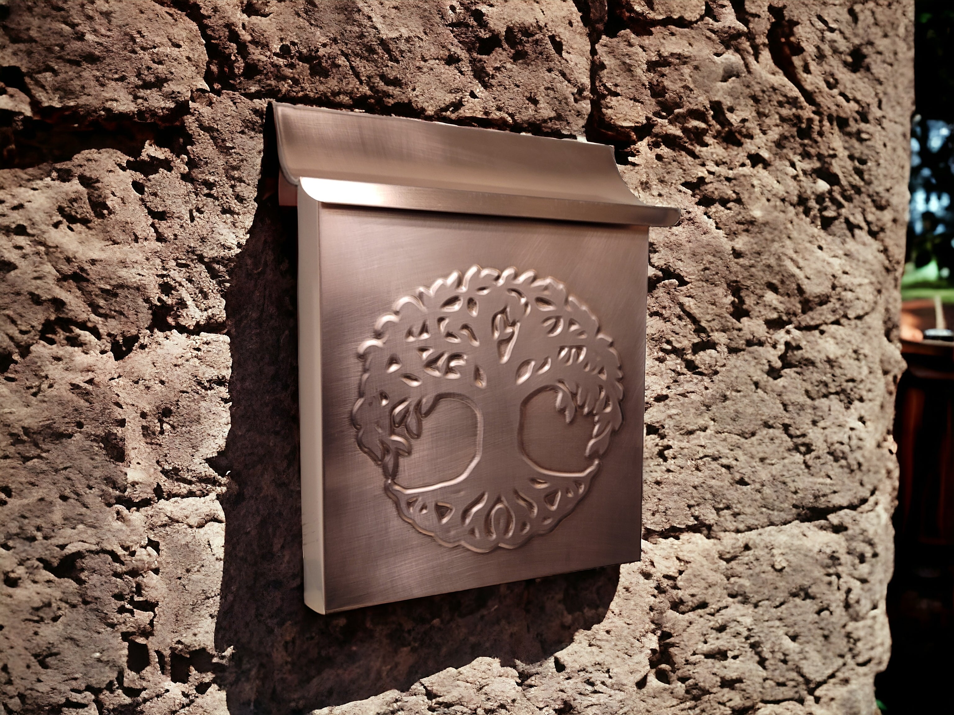 Flush Mount vertical Copper Mailbox | CU-COPPER DESIGN